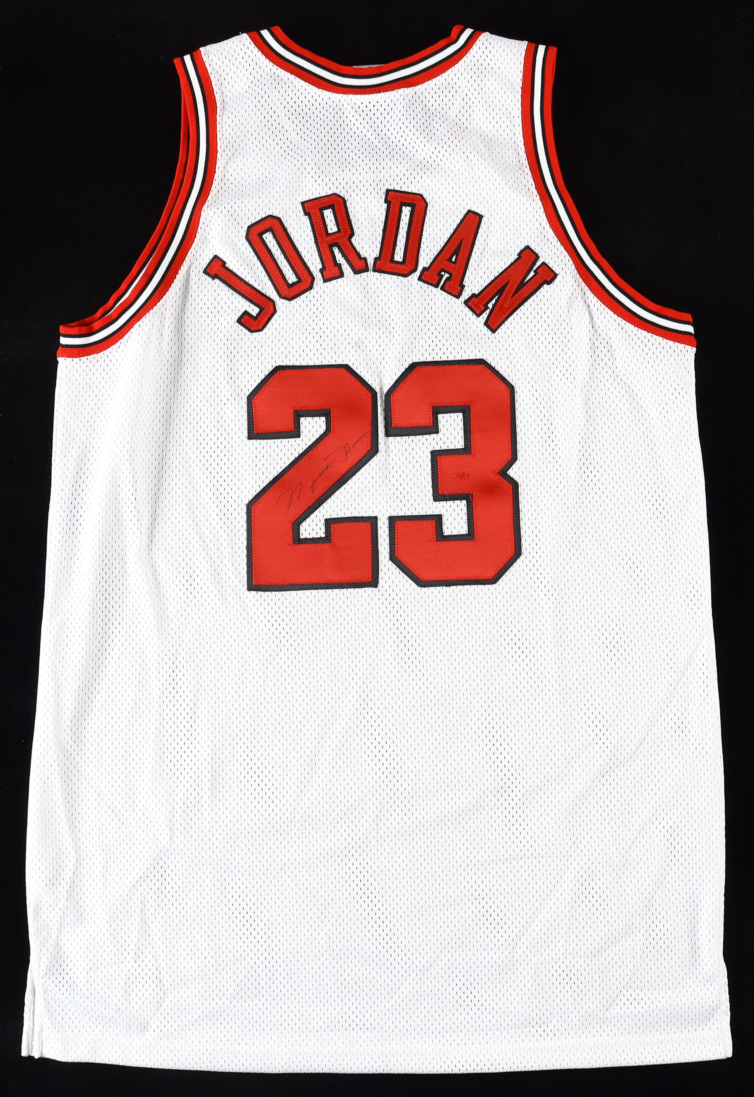 Michael Jordan Signed Bulls Authentic Nike Pro-Cut Jersey (UDA COA & Beckett) | Pristine Auction