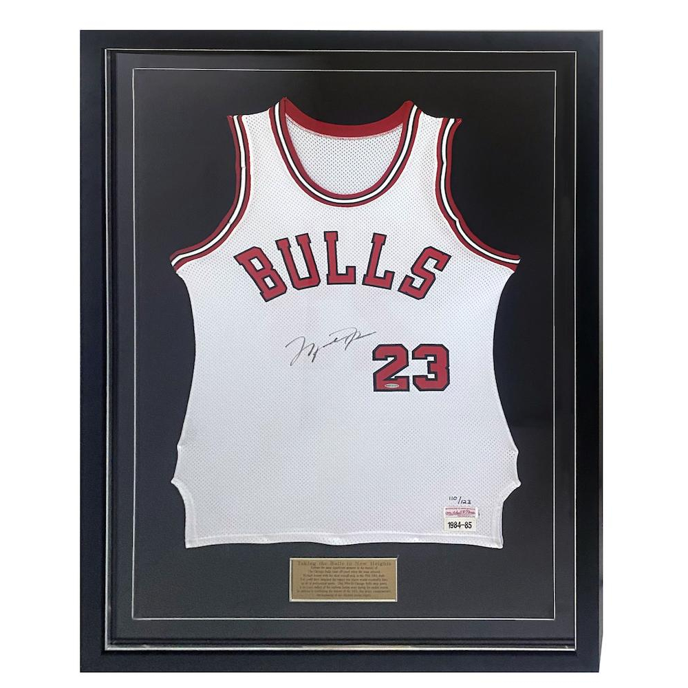 Michael Jordan Signed LE Custom Framed Bulls Jersey Display (UDA ...