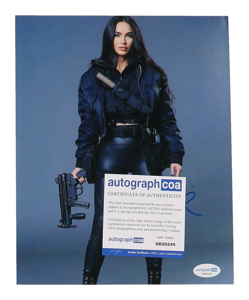 Megan Fox Signed "Expend4bles" 8x10 Photo (ACOA) | Pristine Auction