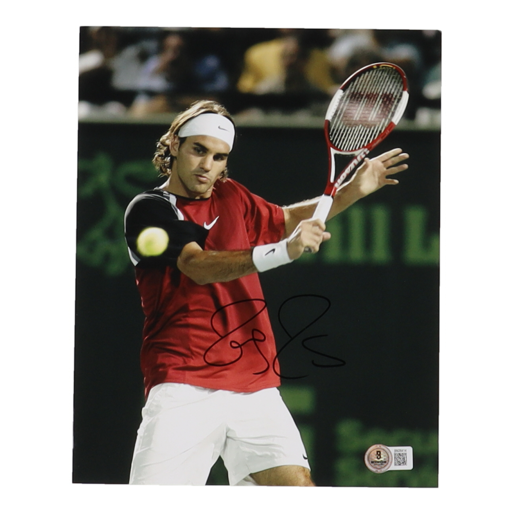 Roger Federer Signed 8x10 Photo (Beckett) | Pristine Auction