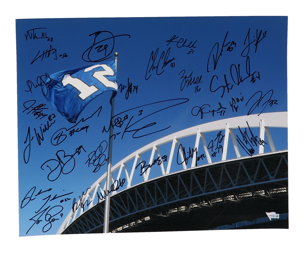 Seahawks 16x20 Photo Signed By (29) With Russell Wilson, Marshawn Lynch ...