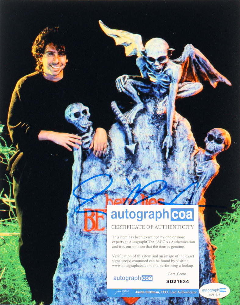 Tim Burton Signed "Beetlejuice" 8x10 Photo (AutographCOA) | Pristine ...