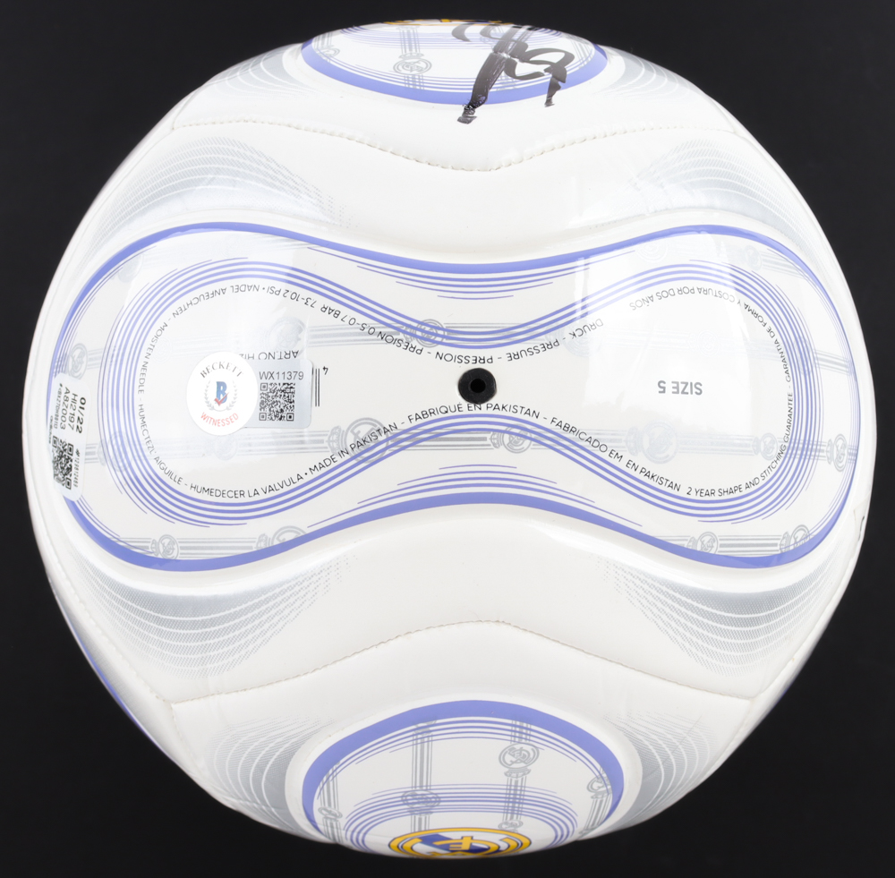 Karim Benzema Signed Real Madrid Logo Soccer Ball (Beckett) | Pristine ...
