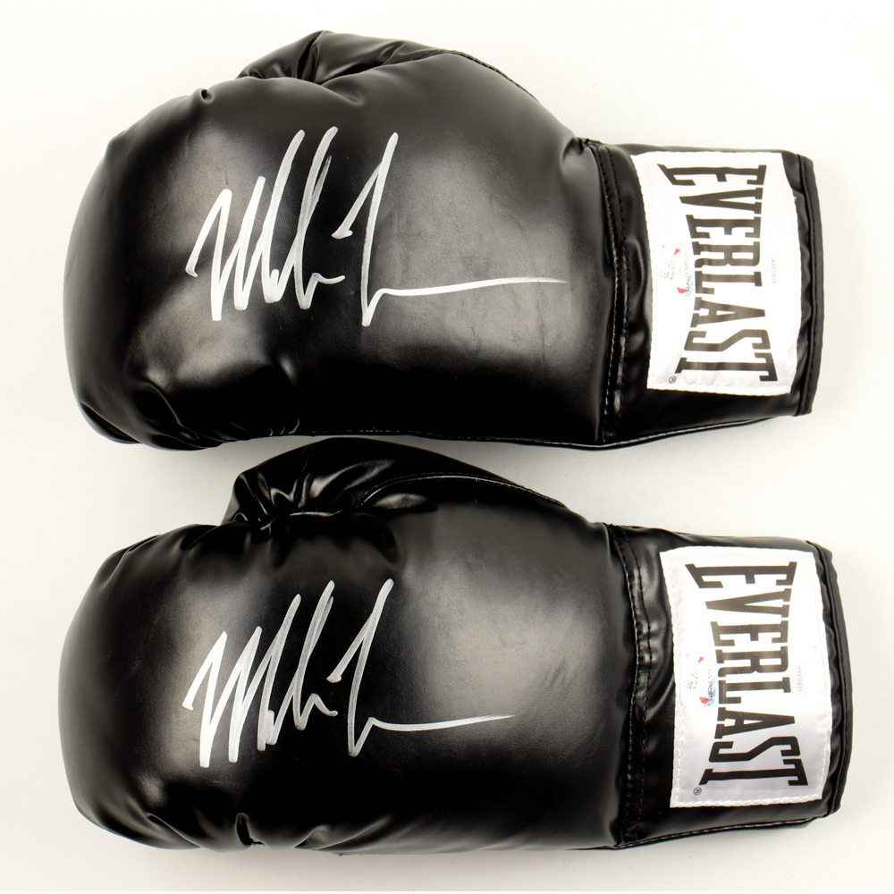 Mike Tyson Signed Everlast Boxing Glove Set (JSA & Tyson) | Pristine ...
