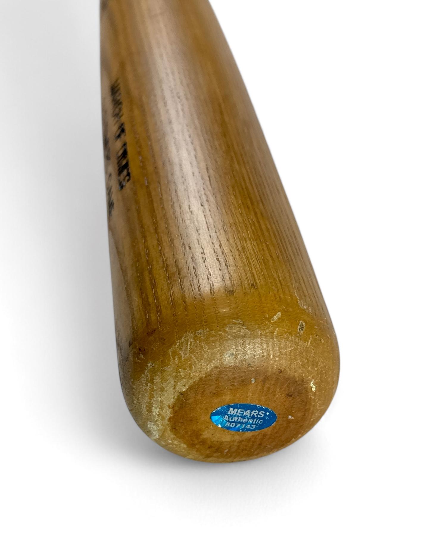 Roger Maris Signed Louisville Slugger Baseball Bat (PSA) | Pristine Auction