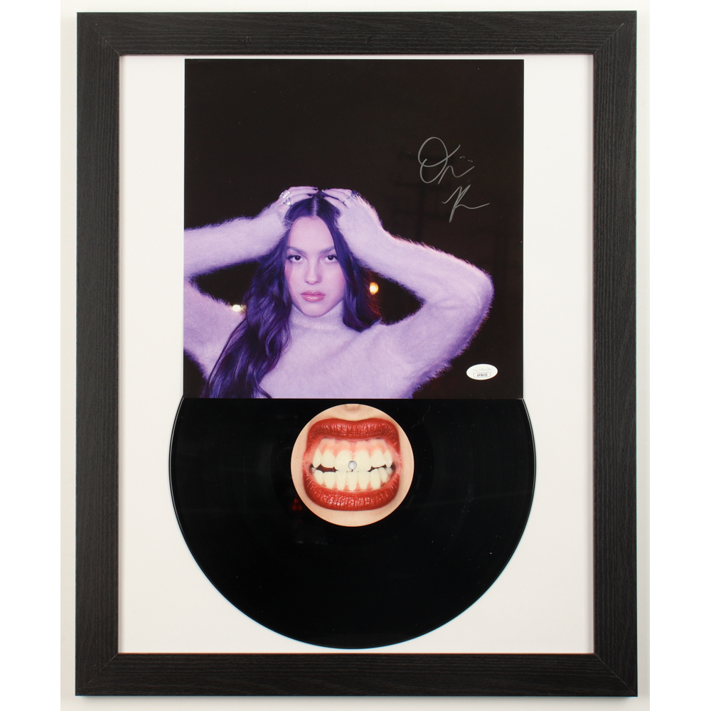 Olivia Rodrigo Signed "GUTS" Custom Framed Record Album Sleeve Display ...