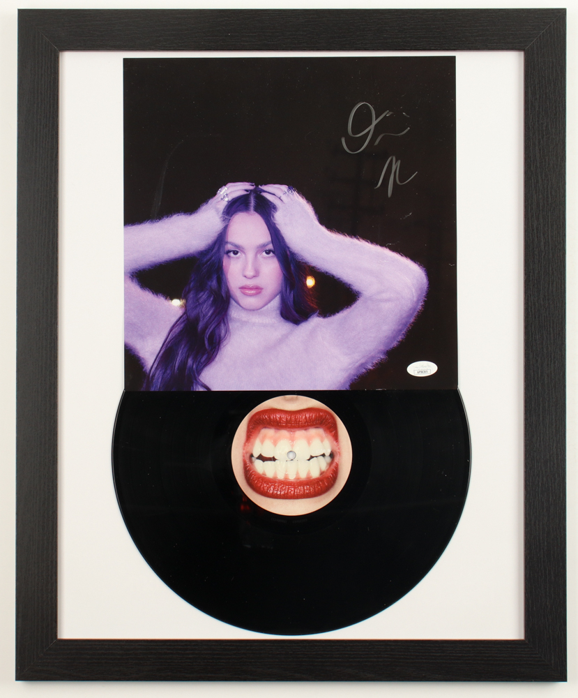 Olivia Rodrigo Signed "GUTS" Custom Framed Record Album Sleeve Display ...