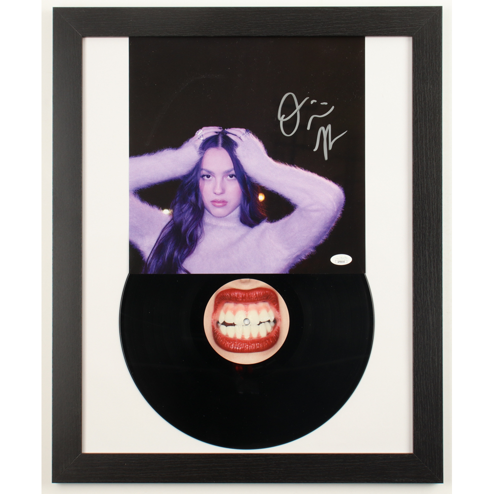 Olivia Rodrigo Signed "GUTS" Custom Framed Record Album Sleeve Display ...