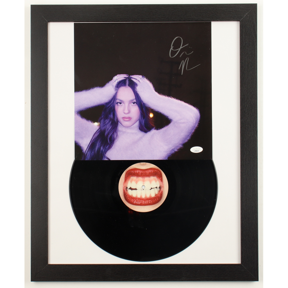 Olivia Rodrigo Signed "GUTS" Custom Framed Record Album Sleeve Display ...