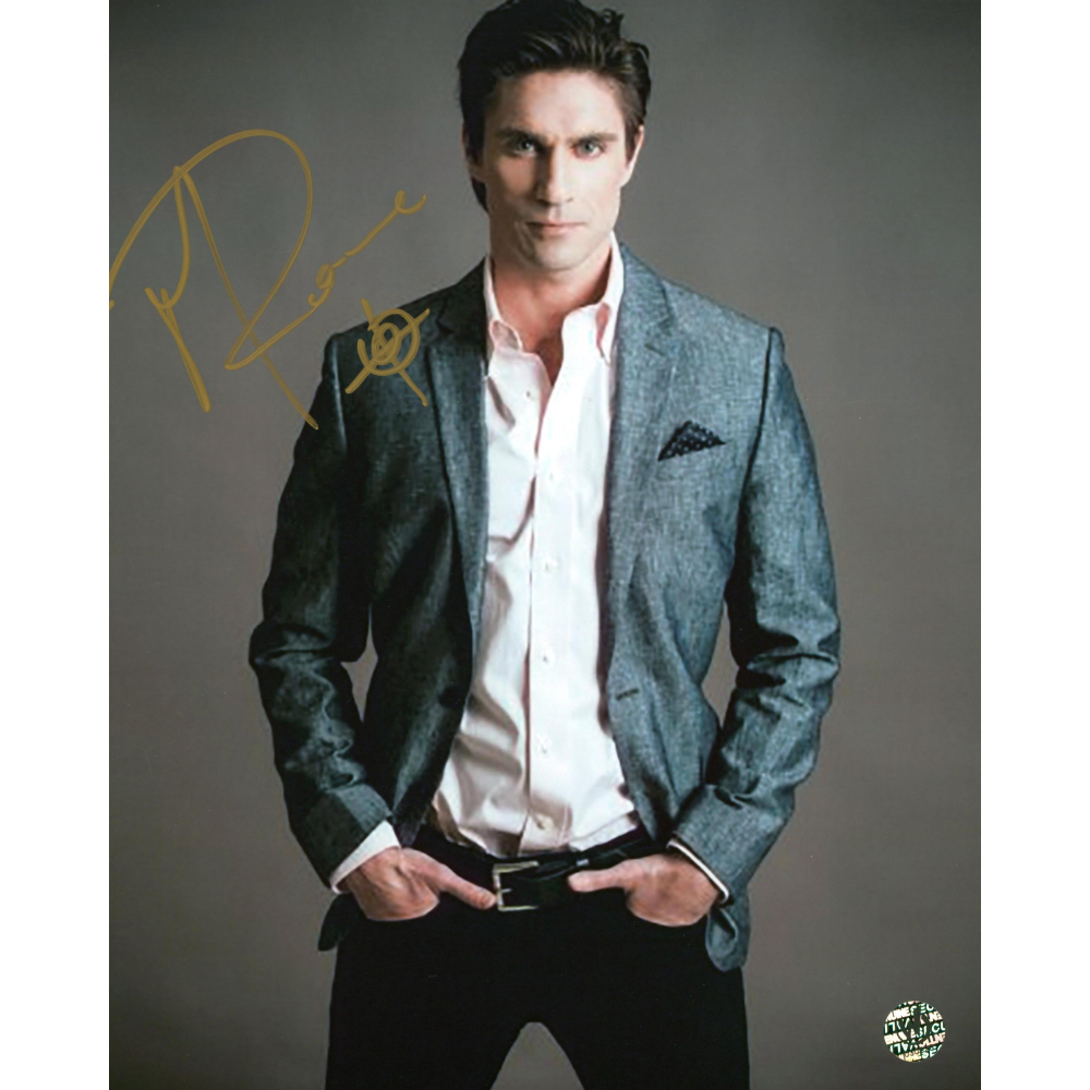 Michael Rowe Signed "Arrow" 8x10 Photo (Wizard World) | Pristine Auction