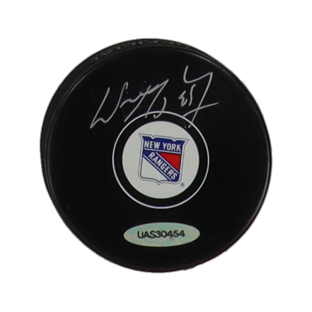 Wayne Gretzky Signed Rangers Logo Hockey Puck (Steiner, Fanatics & UDA ...