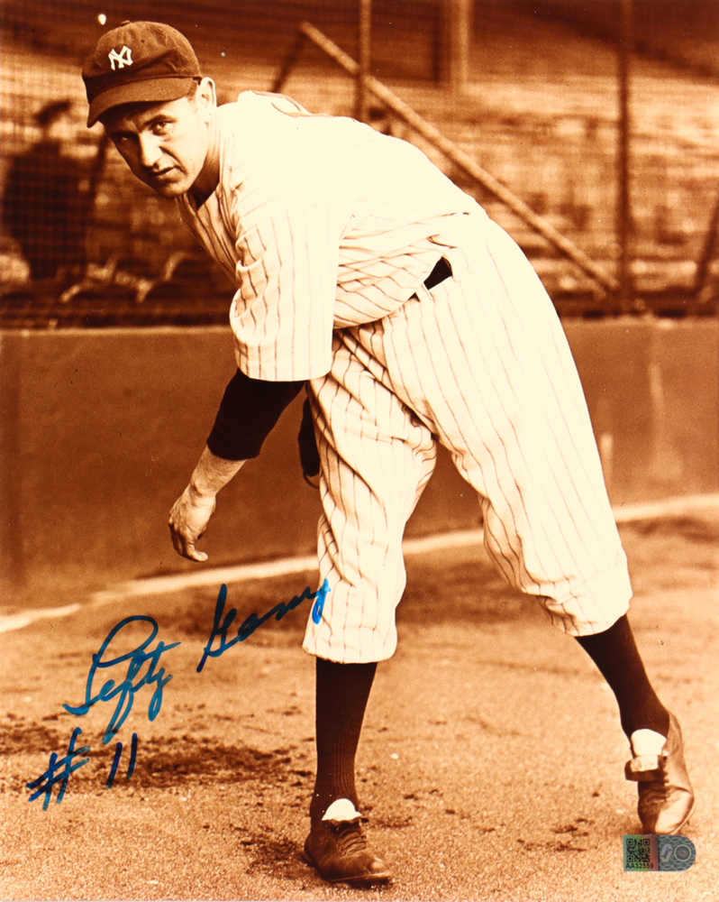 Lefty Gomez Signed Yankees 8x10 Photo (AIV) | Pristine Auction