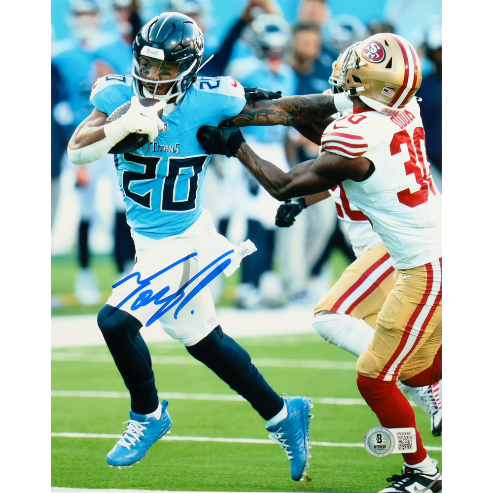 Tony Pollard Signed Titans 8x10 Photo (Beckett) | Pristine Auction