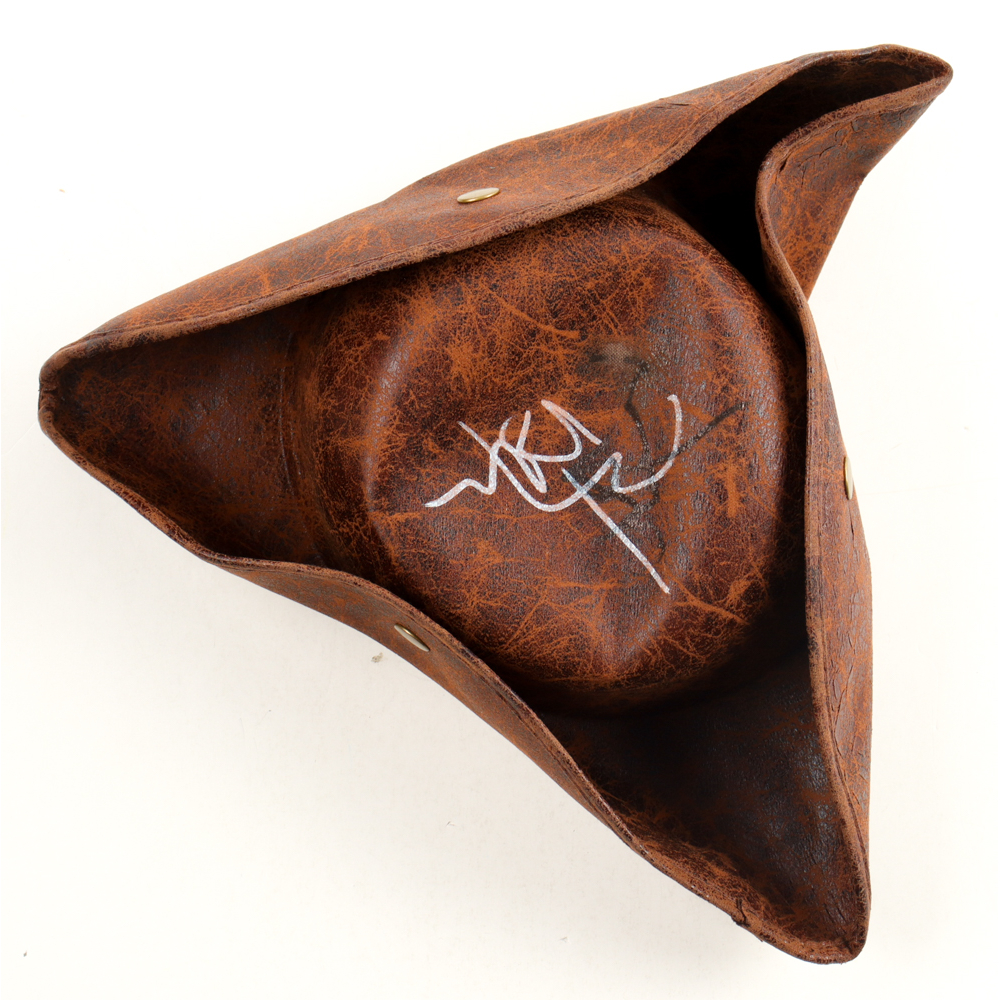 Johnny Depp Twice-Signed "Pirates of the Caribbean" Replica Hat ...