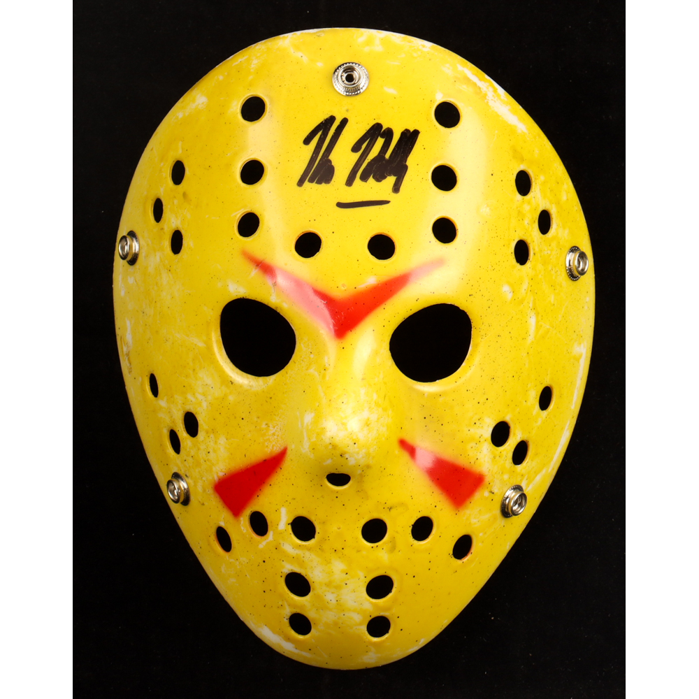 Kane Hodder Signed "Friday the 13th" Mask (Beckett) | Pristine Auction