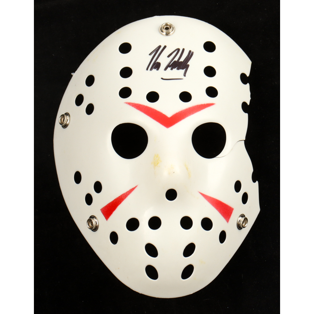 Kane Hodder Signed "Friday the 13th" Mask (Beckett) | Pristine Auction