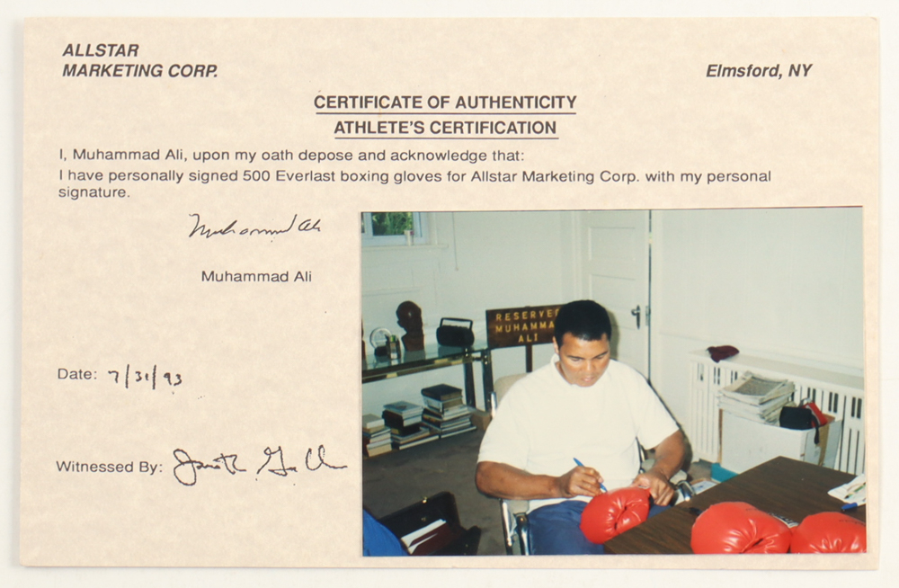 Muhammad Ali Signed Set of Everlast Boxing Gloves (JSA) | Pristine Auction