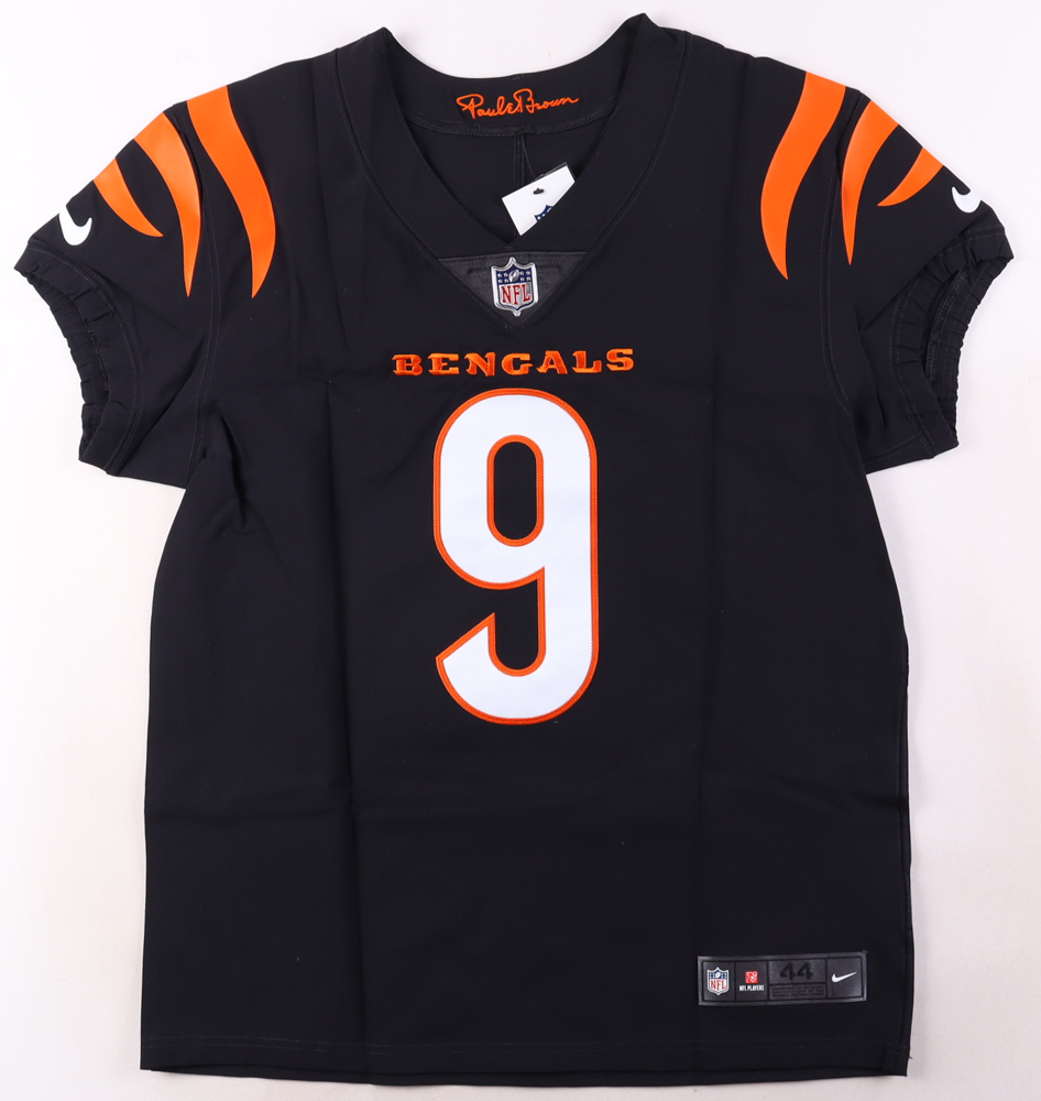 Joe Burrow Signed Bengals Jersey (Fanatics) | Pristine Auction