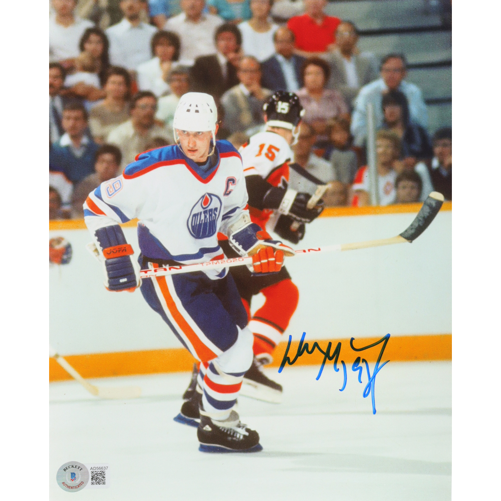 Wayne Gretzky Signed Oilers 8x10 Photo (Beckett) | Pristine Auction