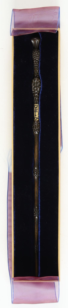 Official "Harry Potter" Prop Wand With Original Box | Pristine Auction