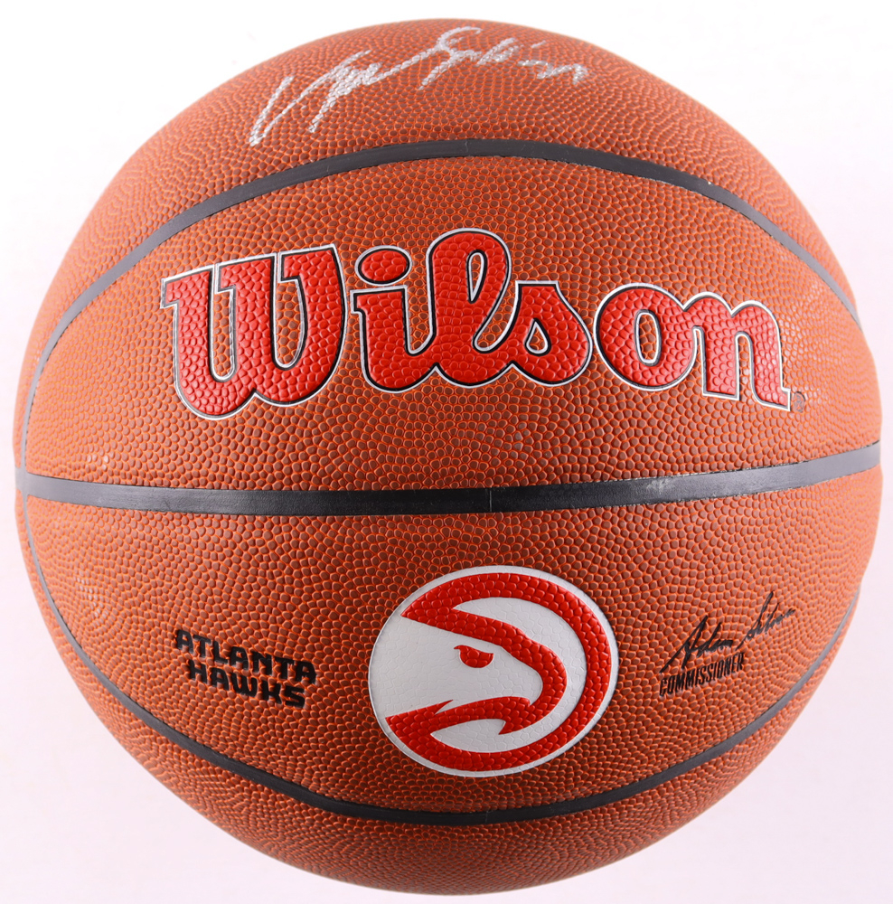 Dominique Wilkins Signed Hawks Logo NBA Basketball (Beckett) | Pristine ...