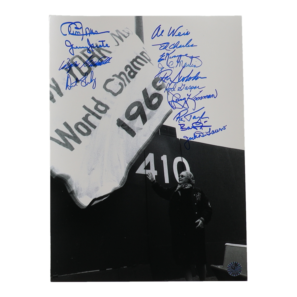 Mets 11x14 Photo Signed by (13) with Jerry Grote, Al Weis, Ed Charles ...