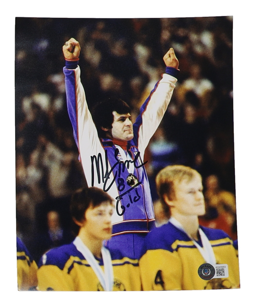 Mike Eruzione Signed 8x10 Photo Inscribed "80 Gold" (Beckett ...