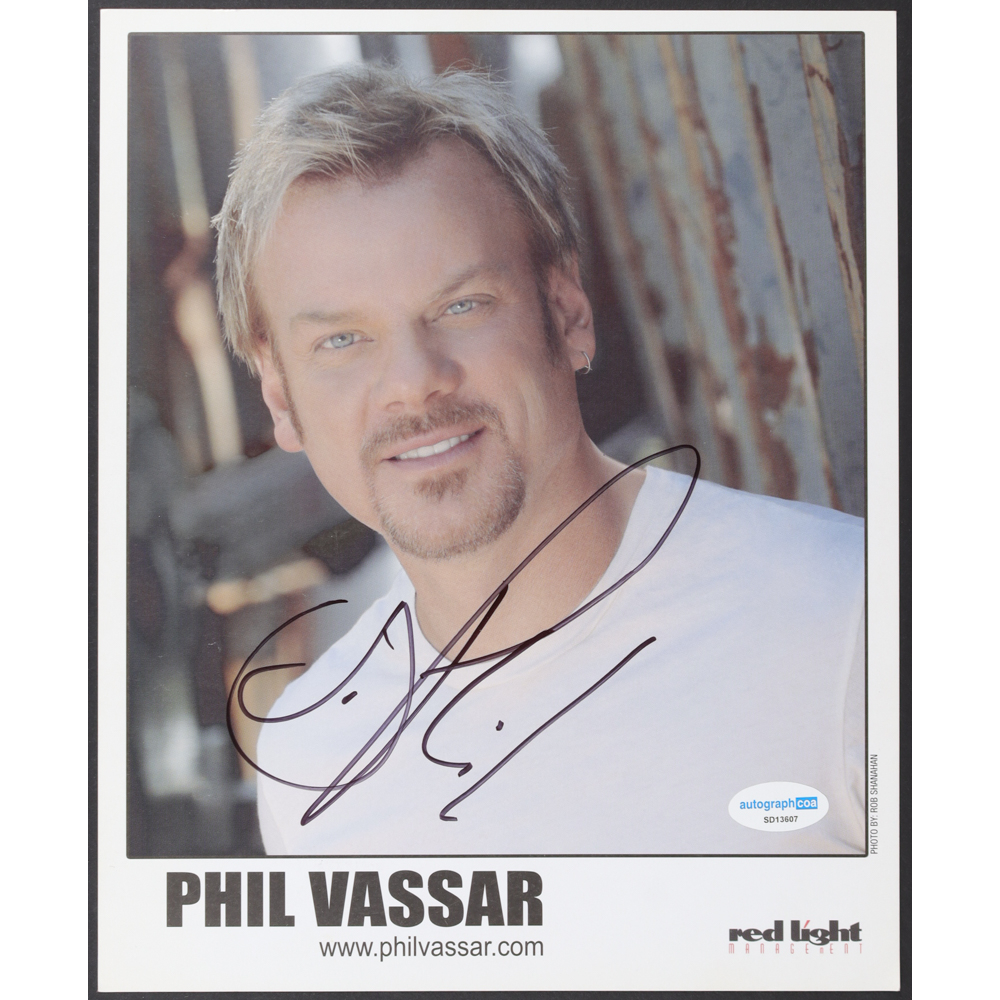 Phil Vassar Signed 8x10 Photo (AutographCOA) | Pristine Auction