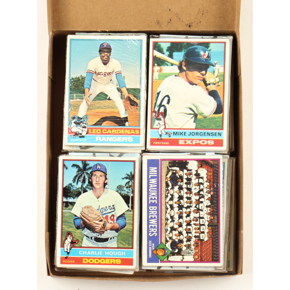 1976 Topps Baseball Cello Fun Pack Vending Box with (20) Packs ...