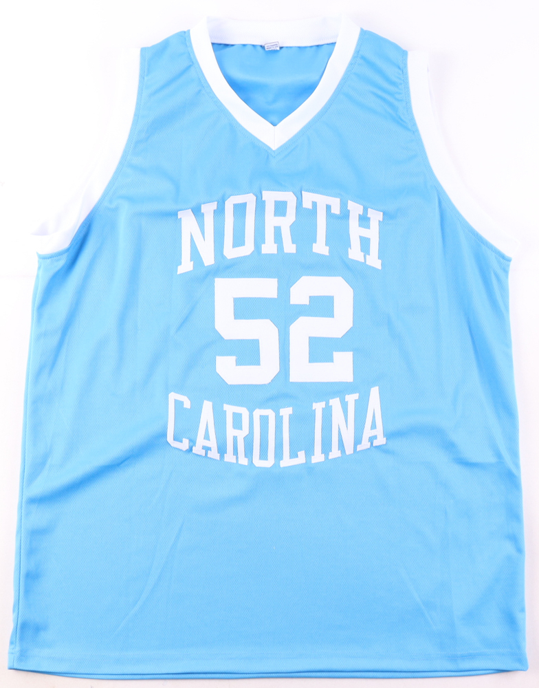 James Worthy Signed Jersey (Beckett) | Pristine Auction