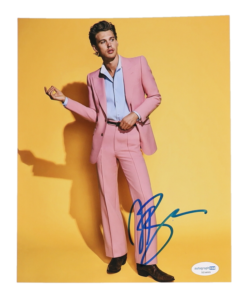 Austin Butler Signed 8x10 Photo (AutographCOA) | Pristine Auction