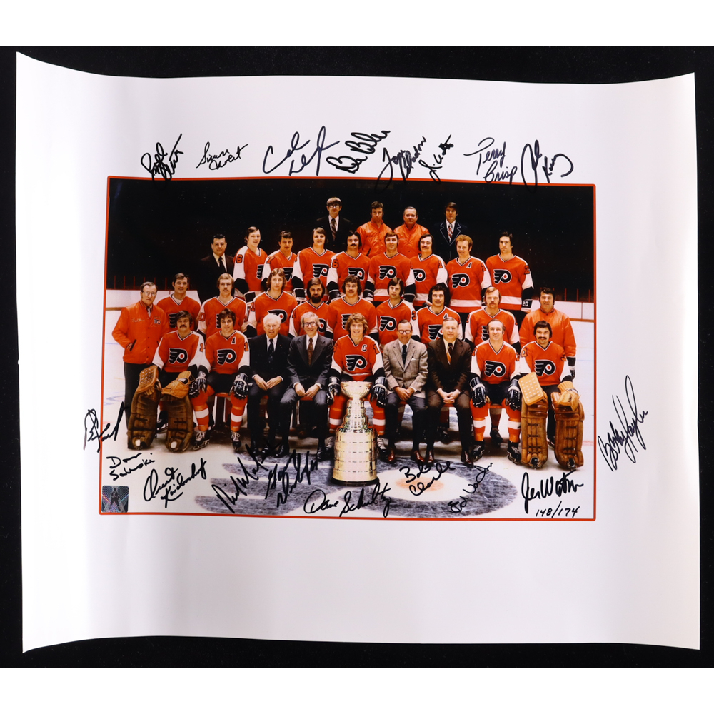 1973-74 Flyers LE 16x20 Photo Team-Signed By (18) With Bobby Clarke ...