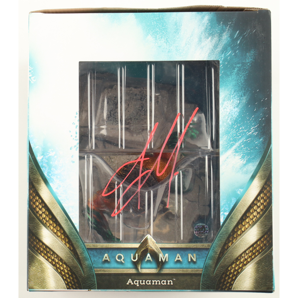 Jason Momoa Signed Gallery "Aquaman" DC Figure Diorama (Wizard World ...