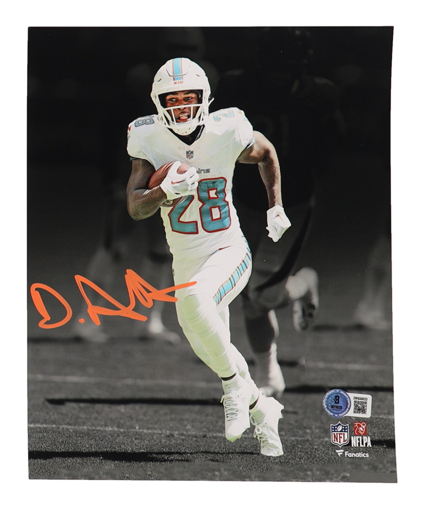 Devon Achane Signed Dolphins 8x10 Photo (Beckett) | Pristine Auction