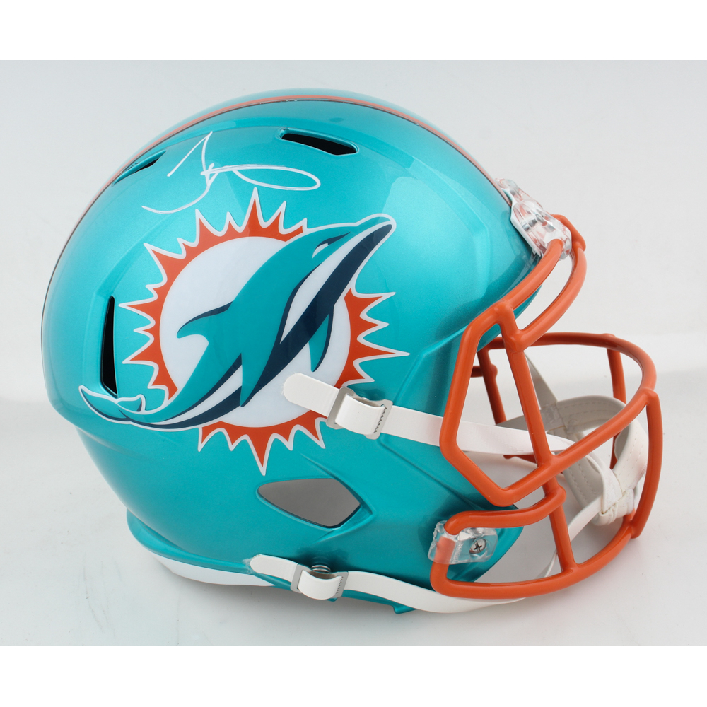 Tyreek Hill Signed Dolphins Full-Size Flash Alternate Speed Helmet ...