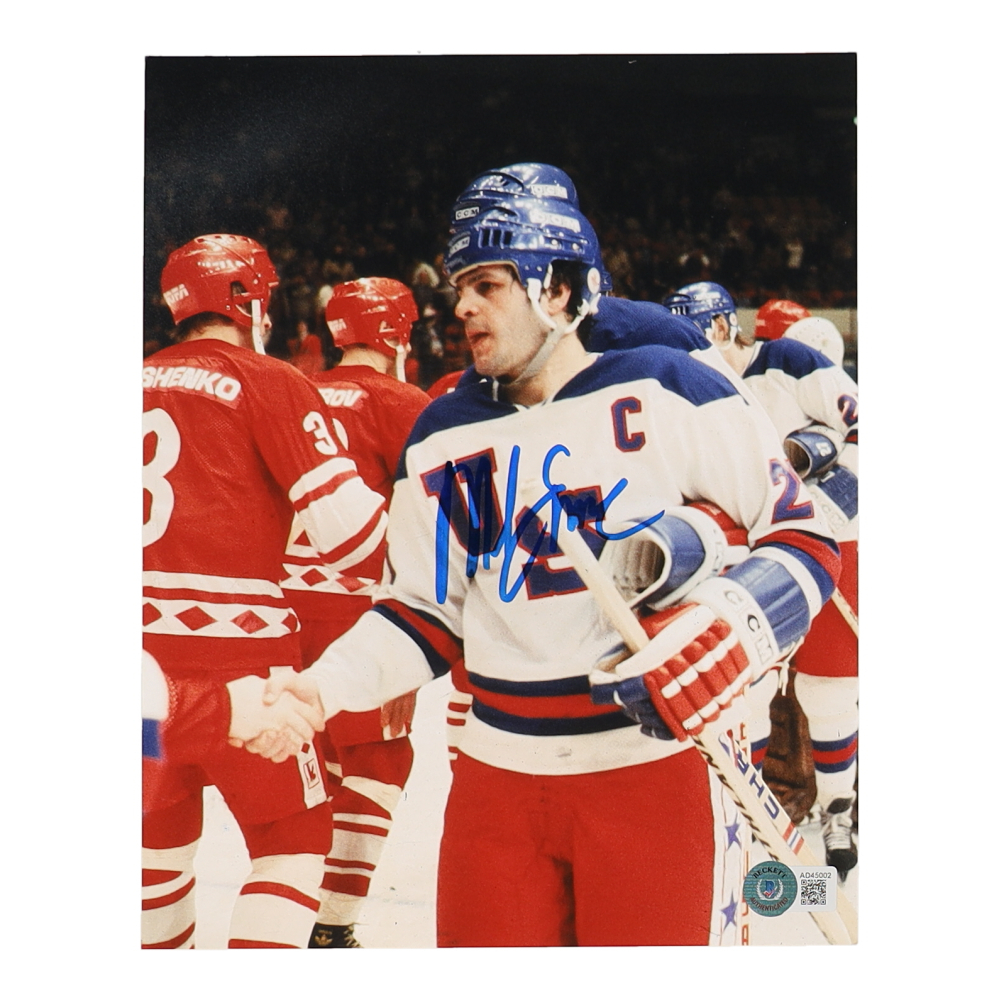 Mike Eruzione Signed Team USA 8x10 Photo (Beckett) | Pristine Auction