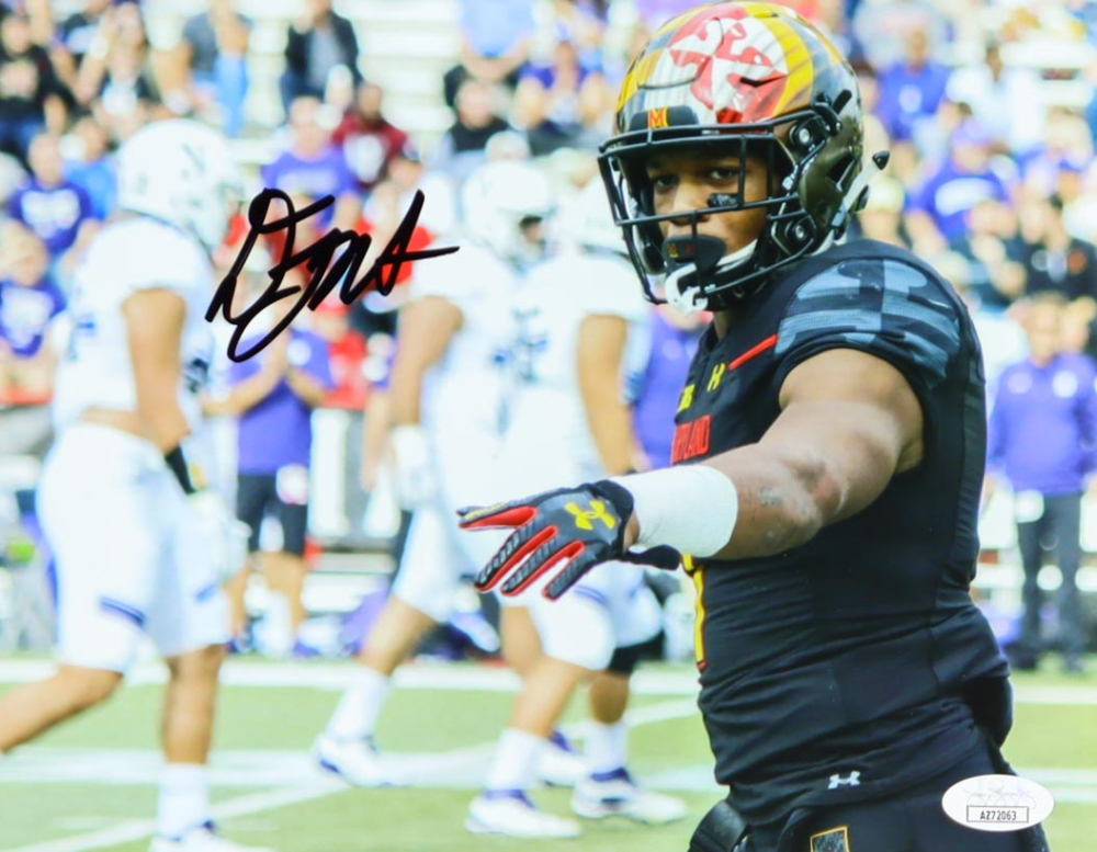 D.J. Moore Signed Bears 8x10 Photo (JSA) | Pristine Auction