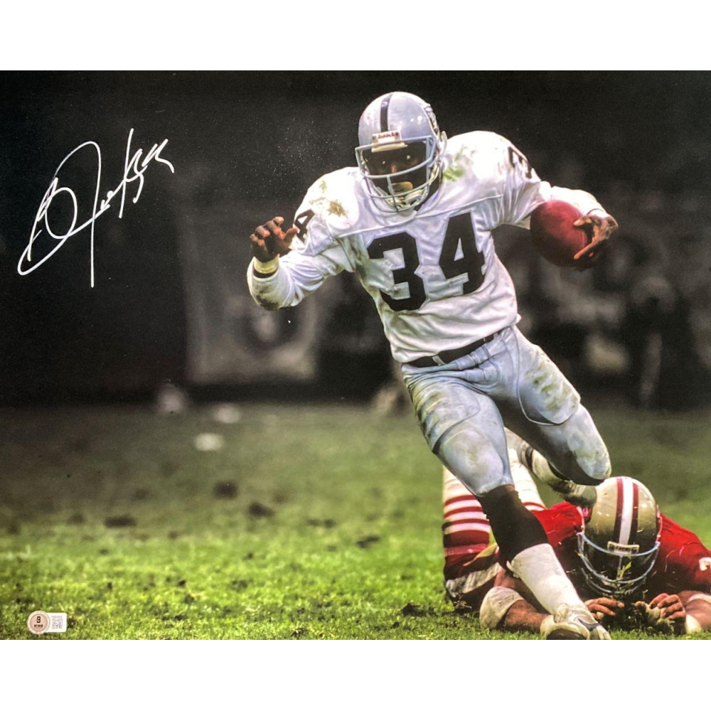 Bo Jackson Signed Raiders 16x20 Photo (Beckett) | Pristine Auction