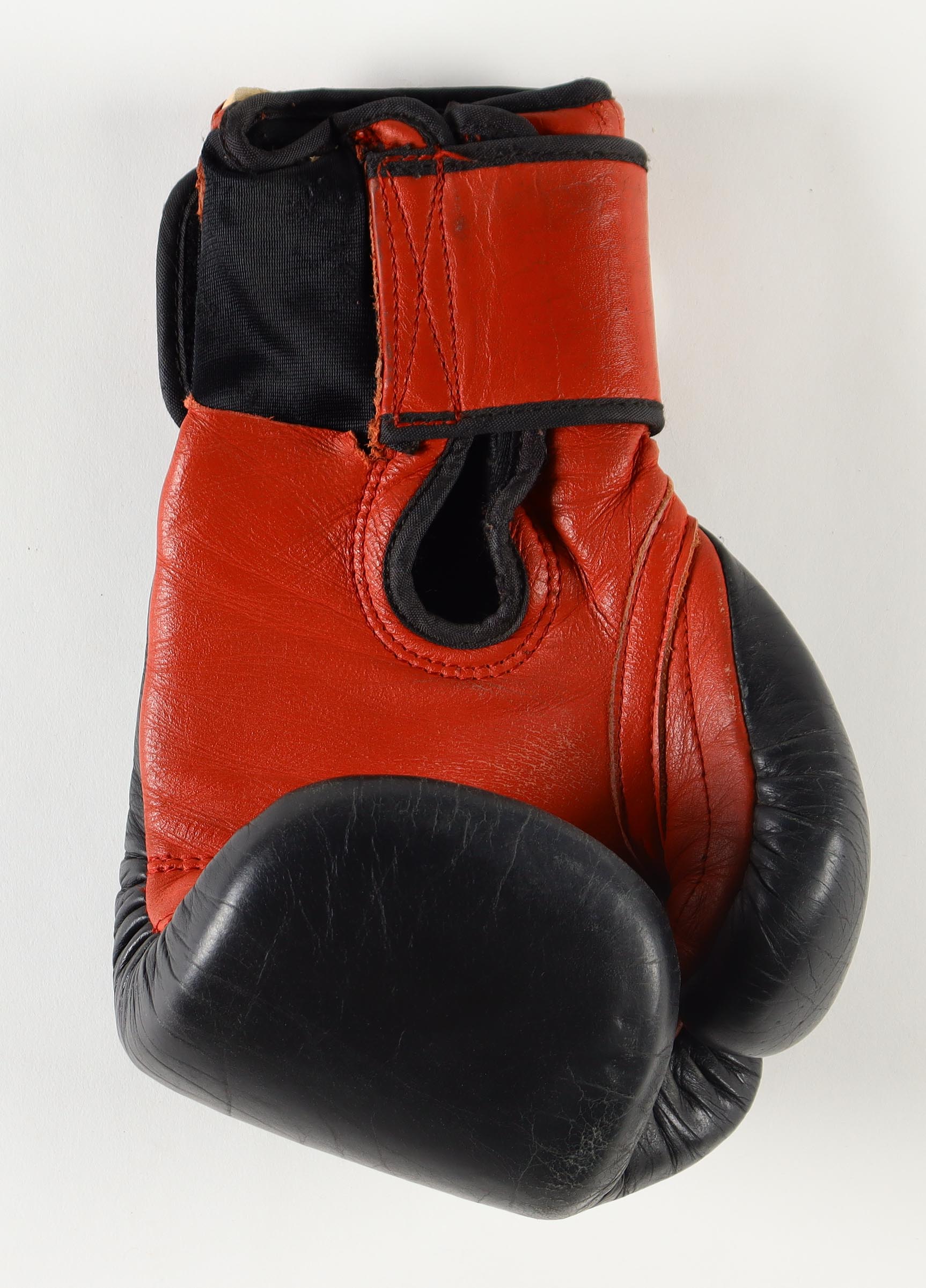 Mike Tyson Signed Ringside Boxing Glove With Ringside Wraps & Wood ...