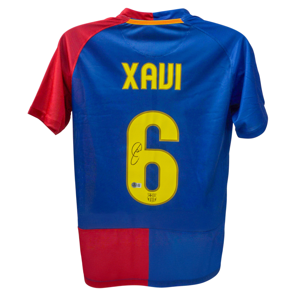 Xavi Signed Barcelona Jersey (Beckett) | Pristine Auction