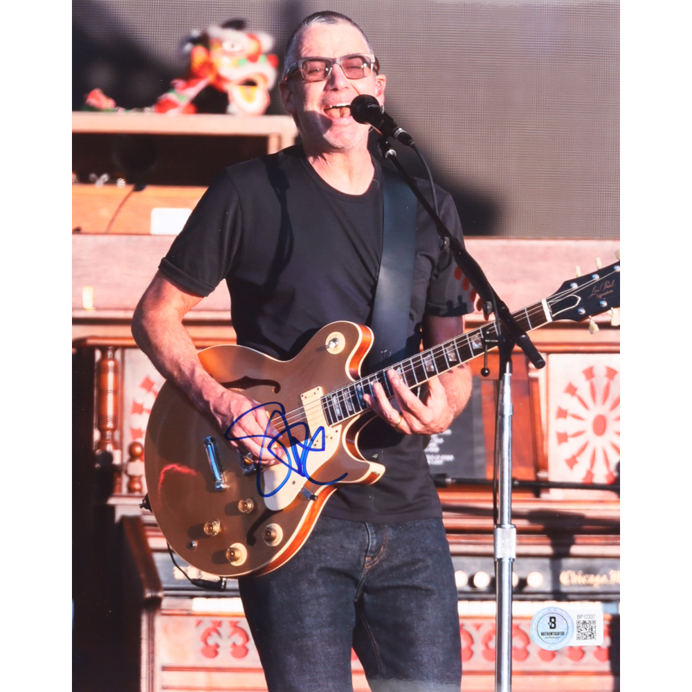 Stone Gossard Signed 8x10 Photo (Beckett) | Pristine Auction
