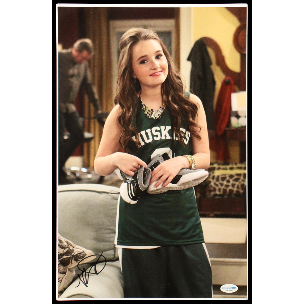 Kaitlyn Dever Signed "Booksmart" 11x17 Photo (ACOA) | Pristine Auction