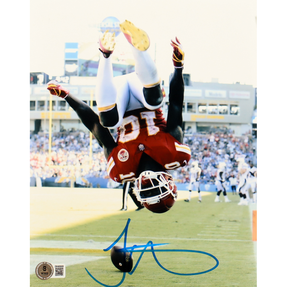 Tyreek Hill Signed Chiefs 8x10 Photo (Beckett) | Pristine Auction