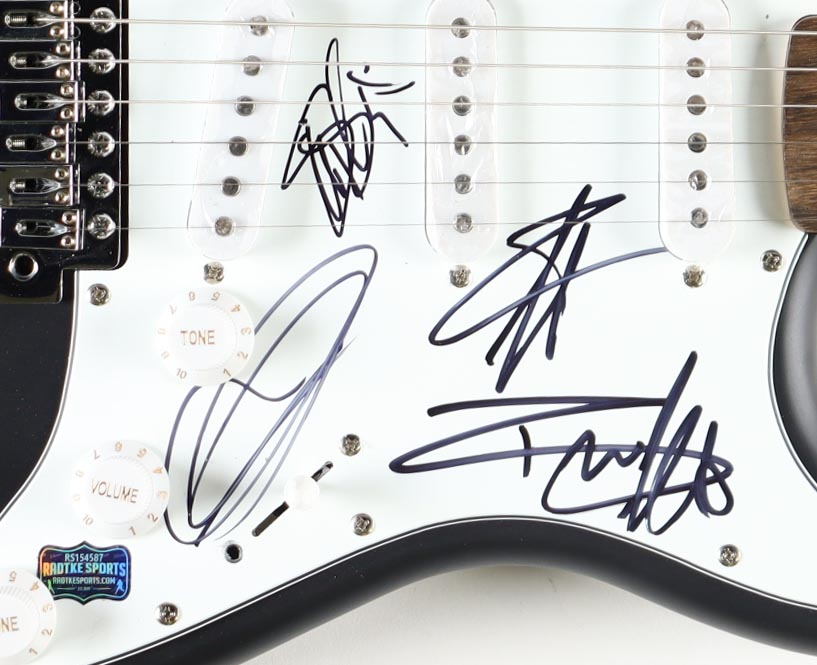 "Creed" Electric Stratocaster Guitar Band-Signed By (4) with Scott ...