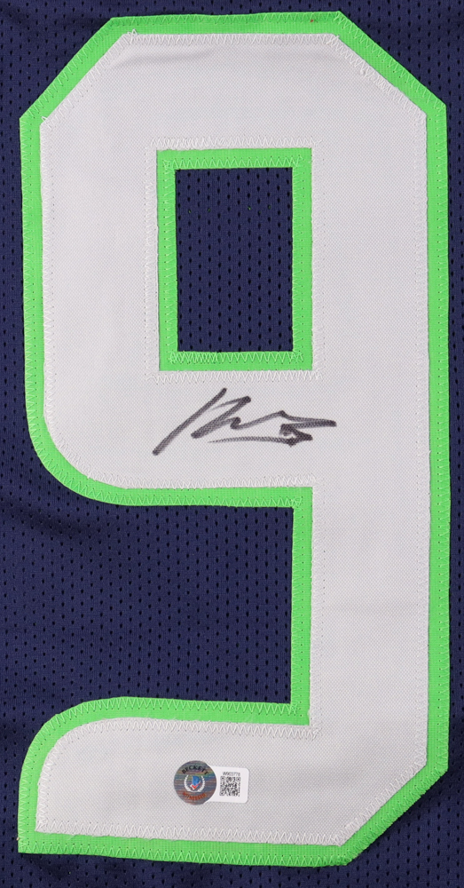 Kenneth Walker III Signed Jersey (Beckett) | Pristine Auction