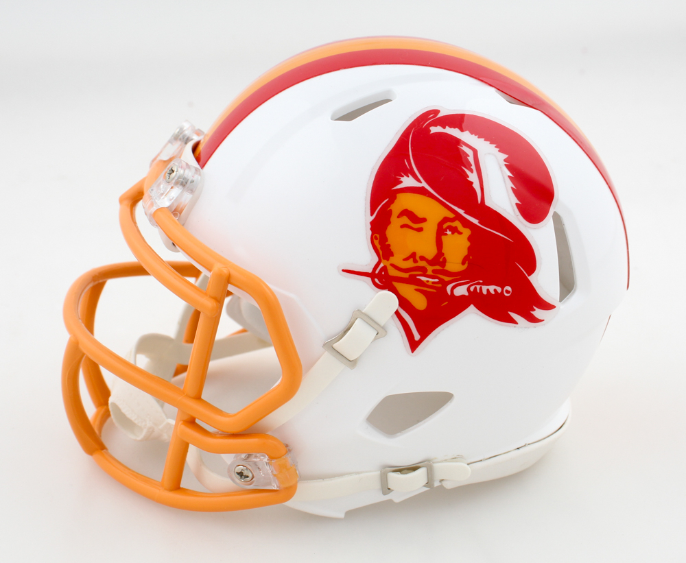 John Lynch Signed Buccaneers Throwback Mini Helmet Inscribed "HOF 21 ...