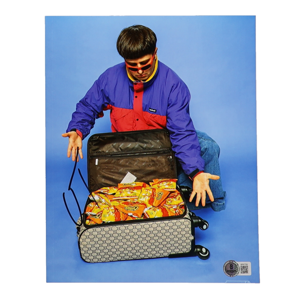 Oliver Tree Signed 8x10 Photo (Beckett) | Pristine Auction