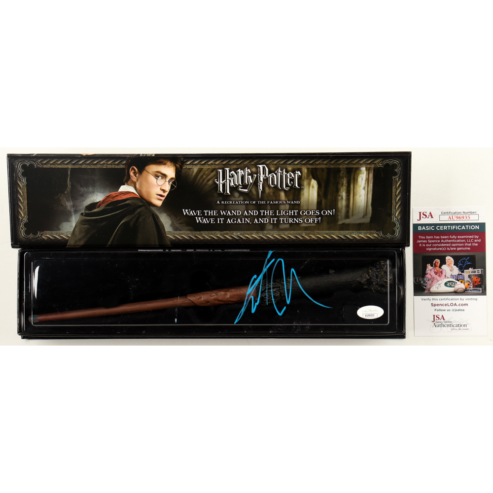 Daniel Radcliffe Signed "Harry Potter" Wand With Original Box (JSA ...