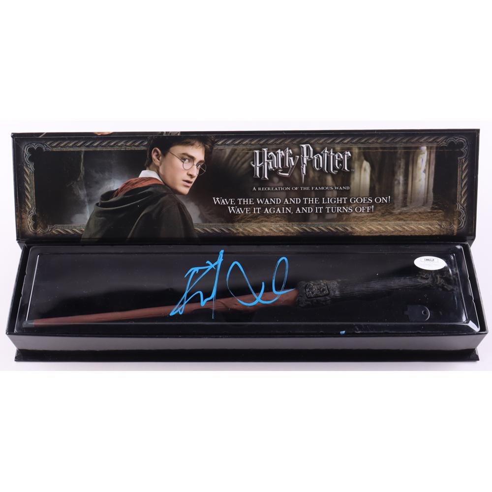 Daniel Radcliffe Signed "Harry Potter" Wand With Original Box (JSA ...