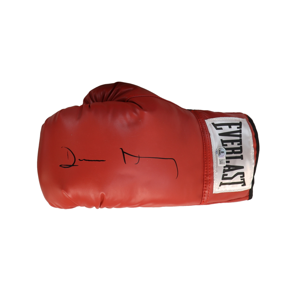 Devin Haney Signed Everlast Boxing Glove (Beckett) | Pristine Auction